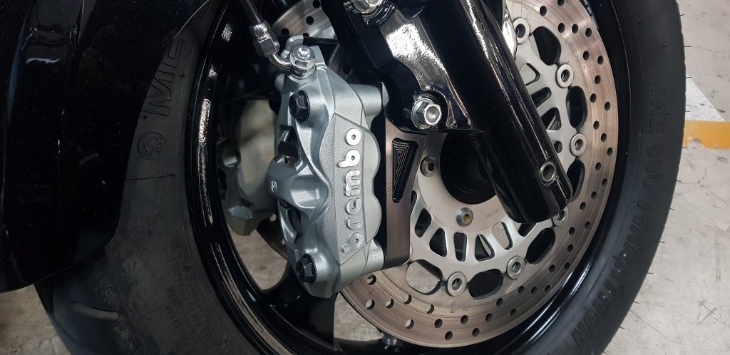 REVO TRIUMPH Rocket III Brembo Front Brake Calipers w/ adapters | REVO ...